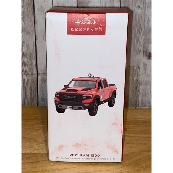 Hallmark | Holiday | 222 Hallmark 202 Dodge Ram 1500 Christmas Tree ...